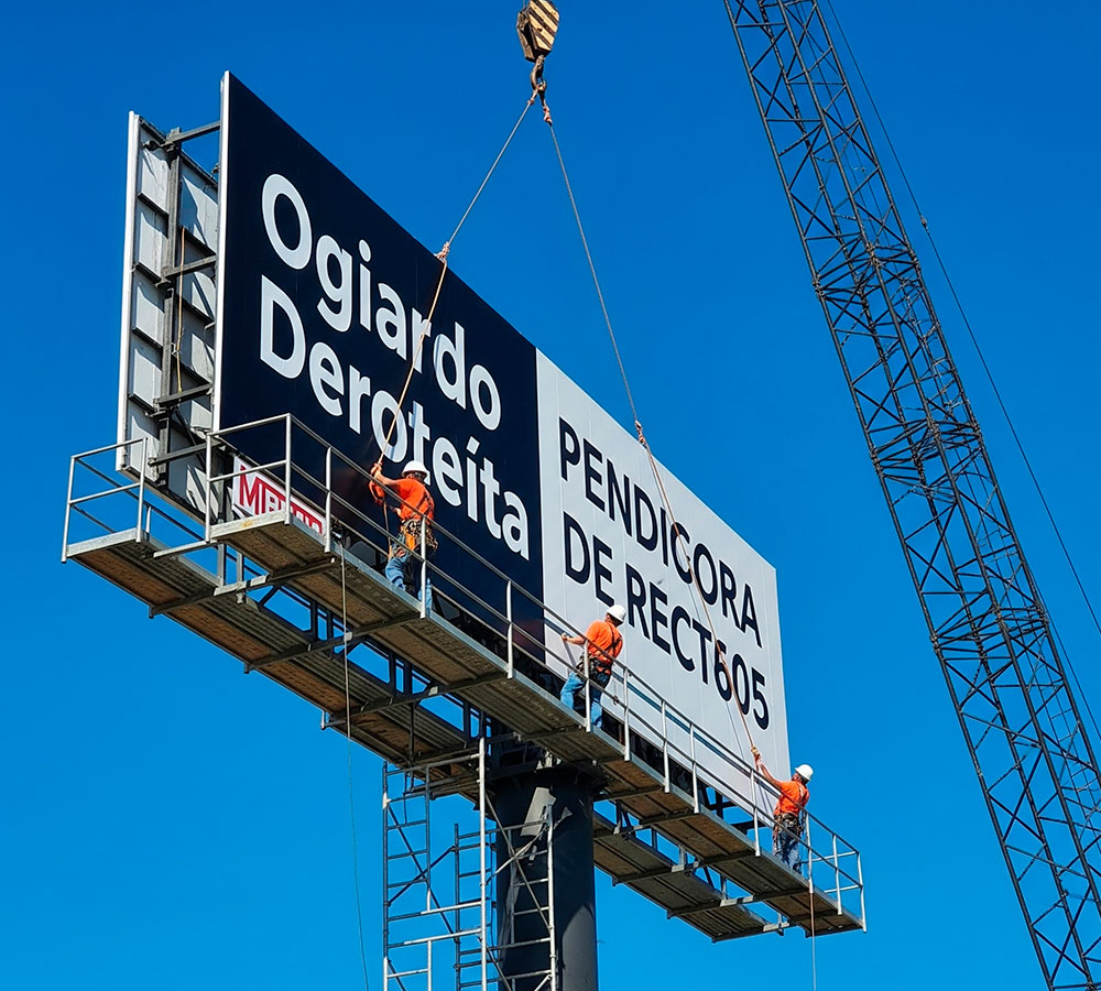 Instalación de letreros publicitarios en Temuco
